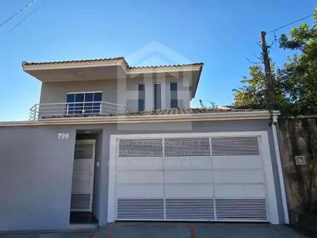 Casa / Sobrado para Venda em Botucatu/SP Jardim Paraíso II 3 Quartos