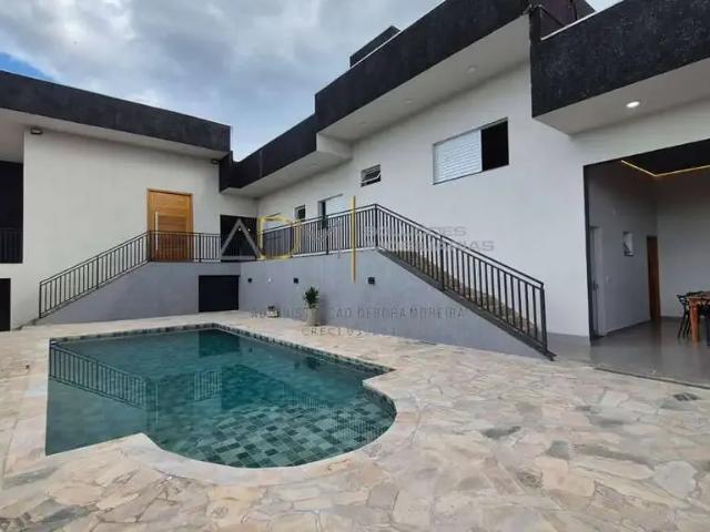 Casa / Sobrado para Venda em Botucatu/SP Lívia II 3 Quartos