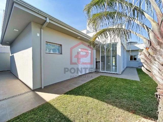 Casa / Sobrado para Venda em Botucatu/SP Loteamento Residencial Spazio Verde 3 Quartos