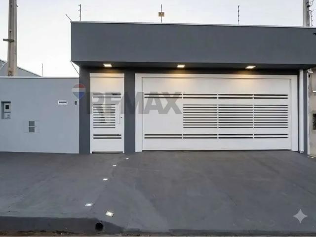 Casa / Sobrado para Venda em Botucatu/SP Residencial Ouro Verde 3 Quartos