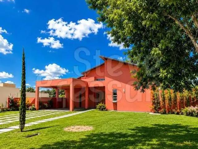 Casa / Sobrado para Venda em Botucatu/SP Residencial Parque Laguna I 3 Quartos