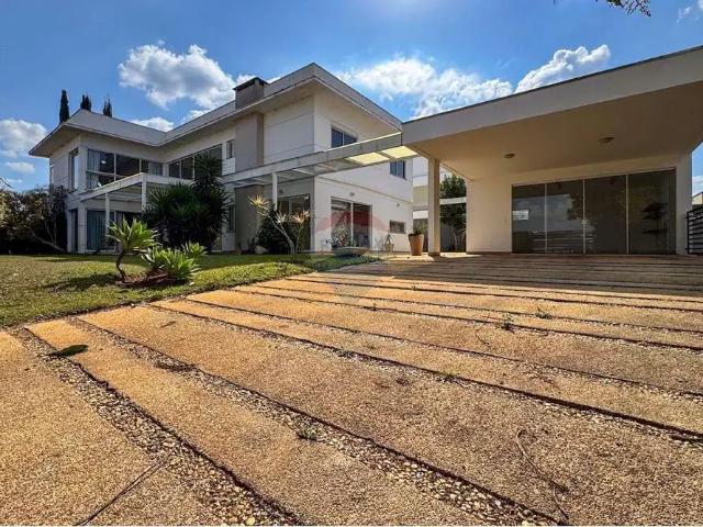 Casa / Sobrado para Venda em Botucatu/SP Sociedade Hípica de Botucatu 4 Quartos
