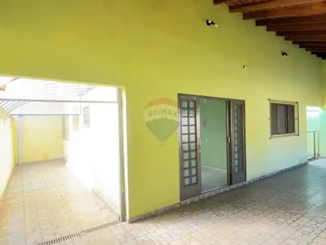 Casa / Sobrado para Venda em Botucatu/SP Vila Cidade Jardim 4 Quartos