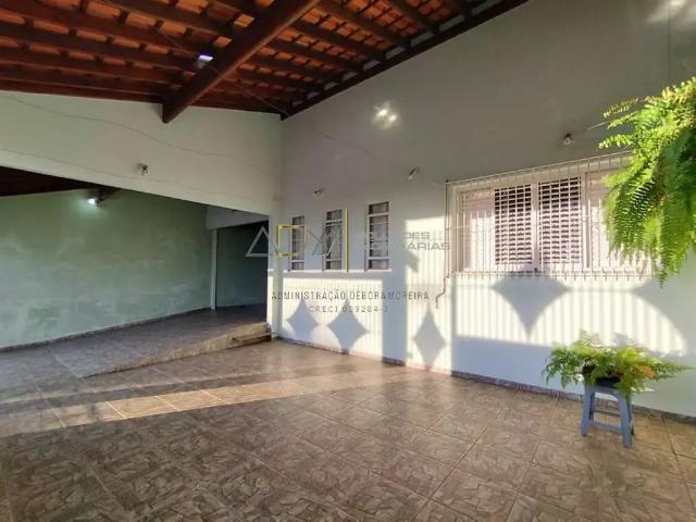 Casa / Sobrado para Venda em Botucatu/SP Vila Antártica 3 Quartos