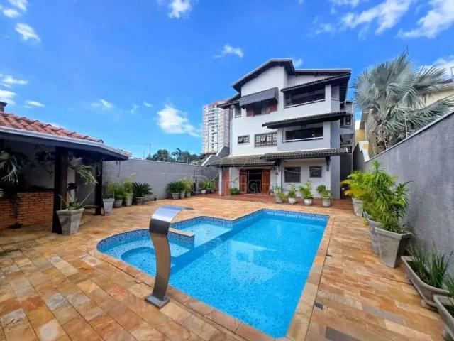 Casa / Sobrado para Venda em Botucatu/SP Vila Assumpção 4 Quartos