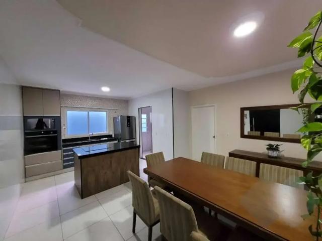Casa / Sobrado para Venda em Botucatu/SP Vila Guimarães 3 Quartos