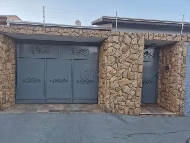 Casa / Sobrado para Venda em Botucatu/SP Vila São Lúcio 2 Quartos