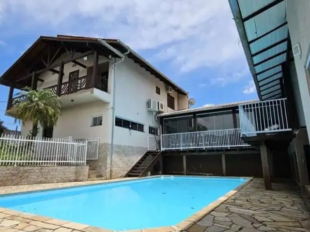 Casa / Sobrado para Venda em Blumenau/SC Água Verde 3 Quartos