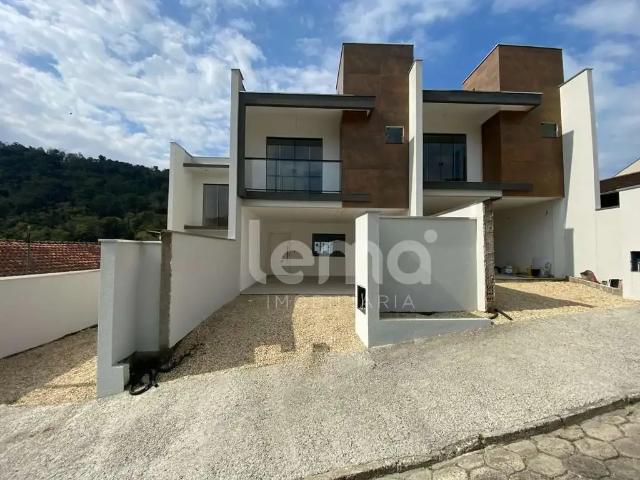 Casa / Sobrado para Venda em Blumenau/SC Água Verde 3 Quartos