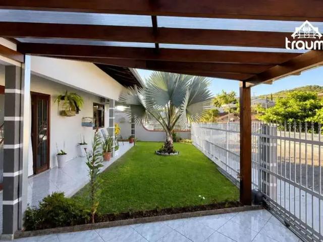 Casa / Sobrado para Venda em Blumenau/SC Água Verde 3 Quartos