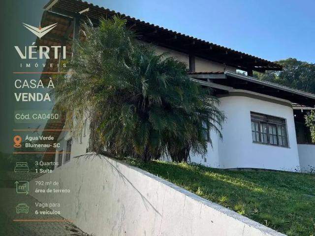 Casa / Sobrado para Venda em Blumenau/SC Água Verde 3 Quartos