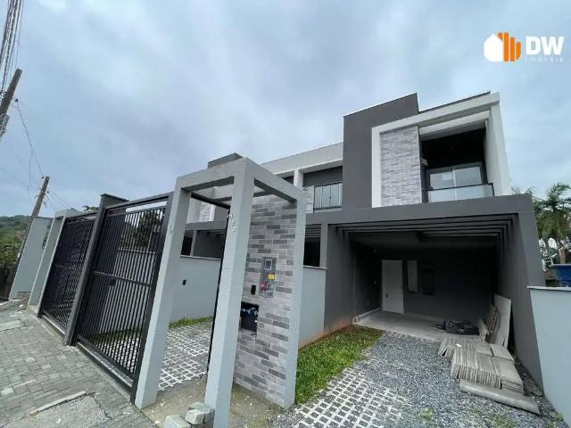 Casa / Sobrado para Venda em Blumenau/SC Água Verde 3 Quartos