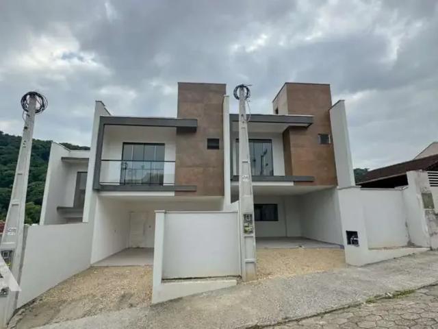 Casa / Sobrado para Venda em Blumenau/SC Água Verde 3 Quartos
