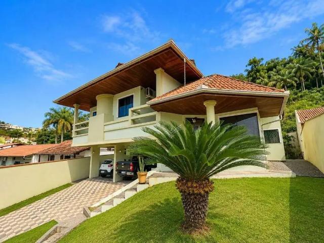 Casa / Sobrado para Venda em Blumenau/SC Água Verde 3 Quartos