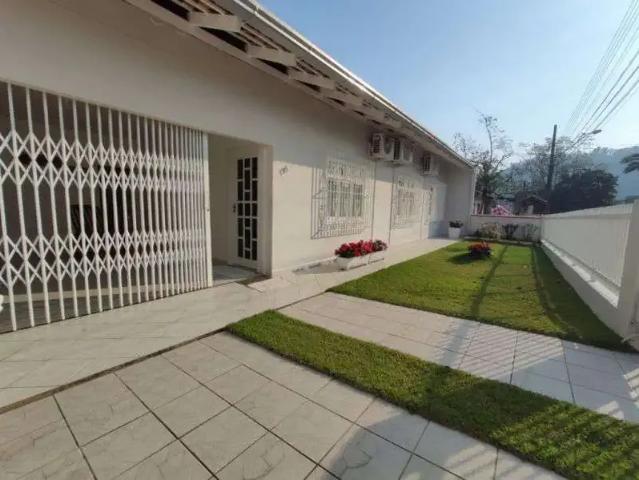 Casa / Sobrado para Venda em Blumenau/SC Água Verde 3 Quartos