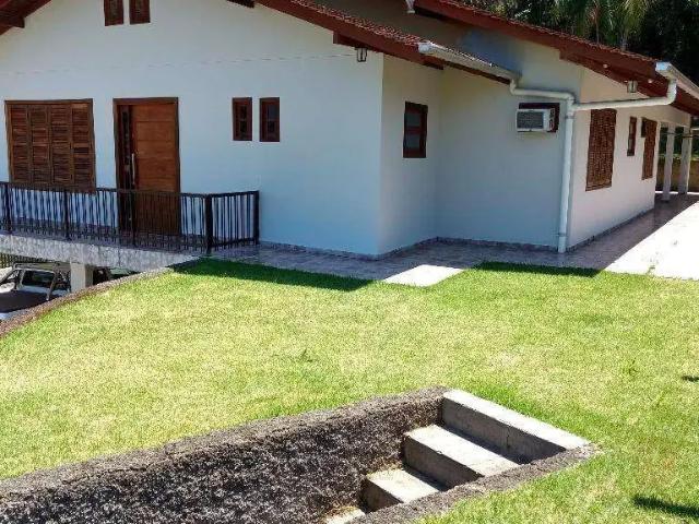 Casa / Sobrado para Venda em Blumenau/SC Badenfurt 4 Quartos