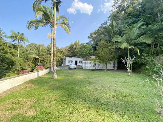 Casa / Sobrado para Venda em Blumenau/SC Badenfurt 6 Quartos