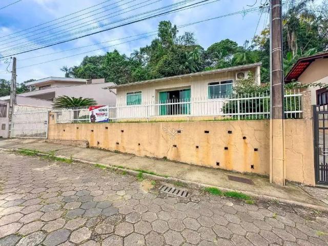 Casa / Sobrado para Venda em Blumenau/SC Badenfurt 3 Quartos