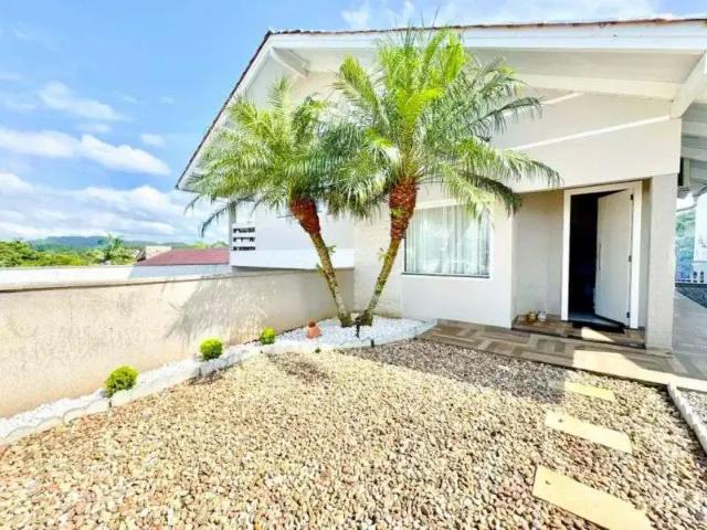 Casa / Sobrado para Venda em Blumenau/SC Badenfurt 4 Quartos