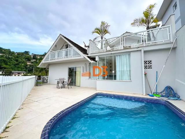 Casa / Sobrado para Venda em Blumenau/SC Centro 4 Quartos