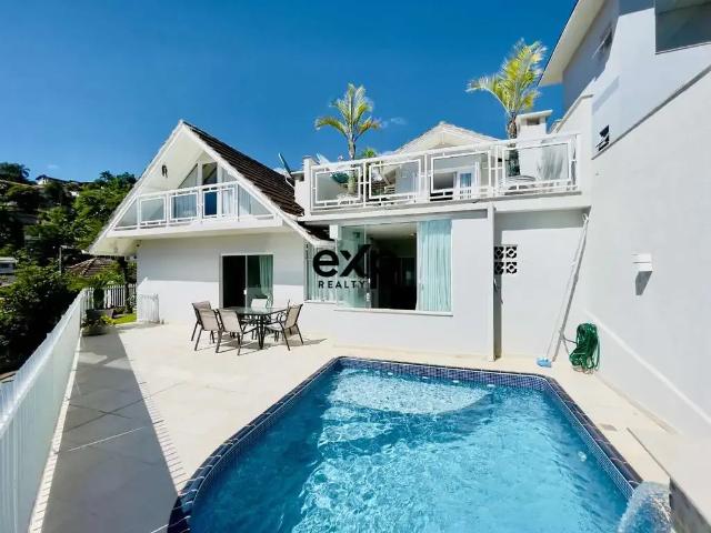 Casa / Sobrado para Venda em Blumenau/SC Centro 4 Quartos