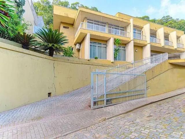 Casa / Sobrado para Venda em Blumenau/SC Centro 5 Quartos
