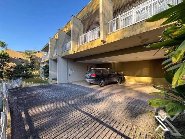 Casa / Sobrado para Venda em Blumenau/SC Centro 6 Quartos