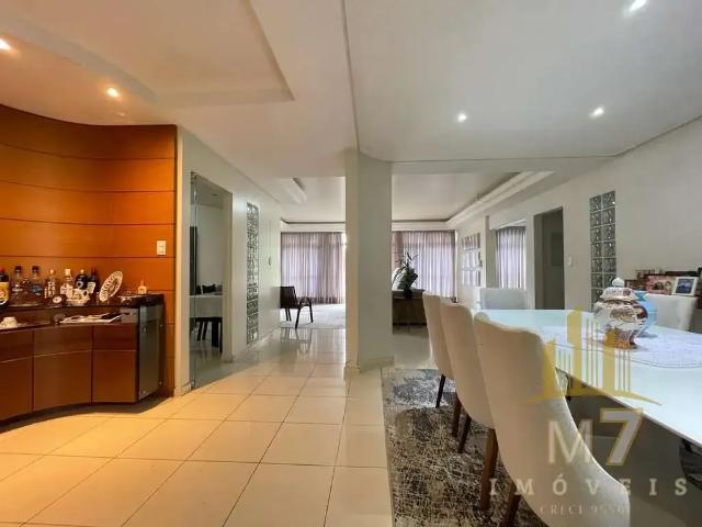 Casa / Sobrado para Venda em Blumenau/SC Centro 6 Quartos