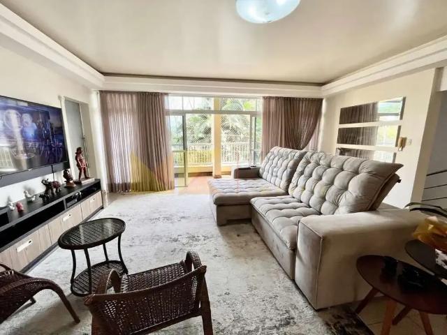 Casa / Sobrado para Venda em Blumenau/SC Centro 6 Quartos