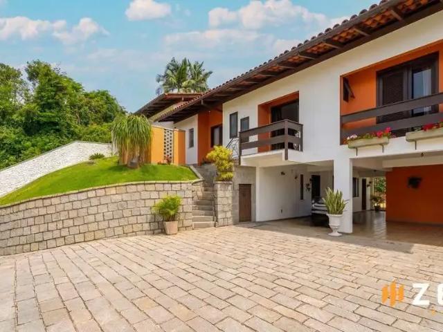 Casa / Sobrado para Venda em Blumenau/SC Centro 3 Quartos
