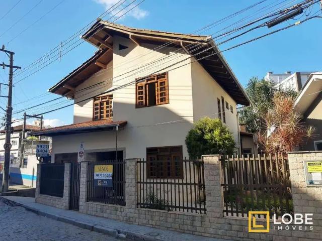Casa / Sobrado para Venda em Blumenau/SC Centro 3 Quartos