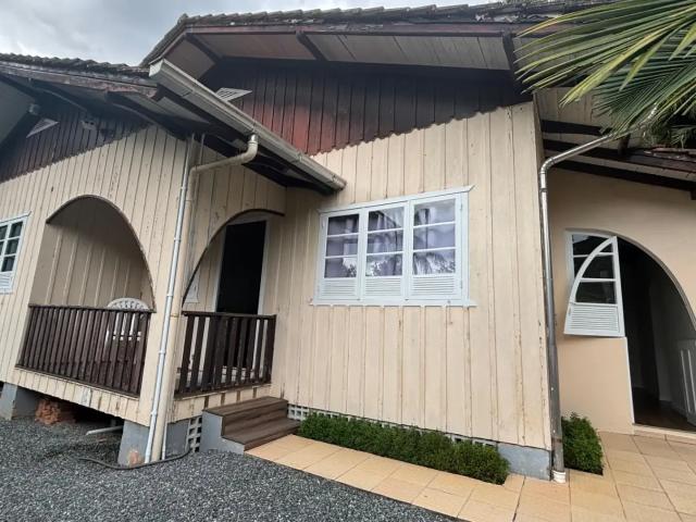 Casa / Sobrado para Venda em Blumenau/SC Centro 3 Quartos