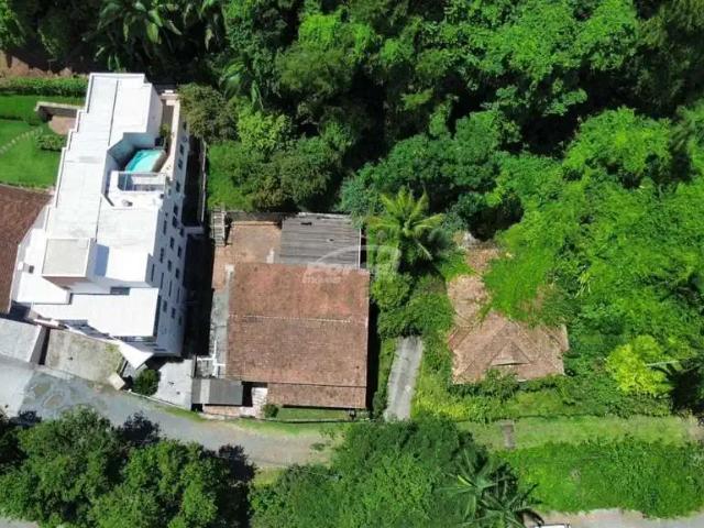 Casa / Sobrado para Venda em Blumenau/SC Do Salto 4 Quartos