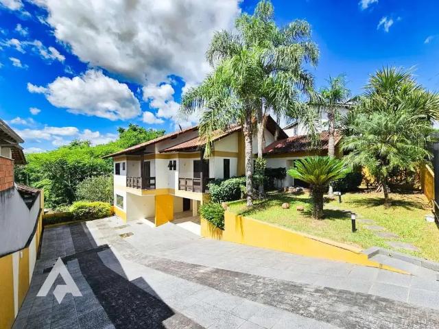 Casa / Sobrado para Venda em Blumenau/SC Escola Agrícola 4 Quartos