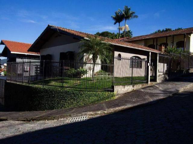 Casa / Sobrado para Venda em Blumenau/SC Escola Agrícola 4 Quartos