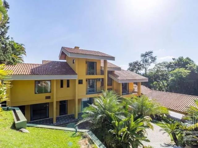 Casa / Sobrado para Venda em Blumenau/SC Escola Agrícola 6 Quartos