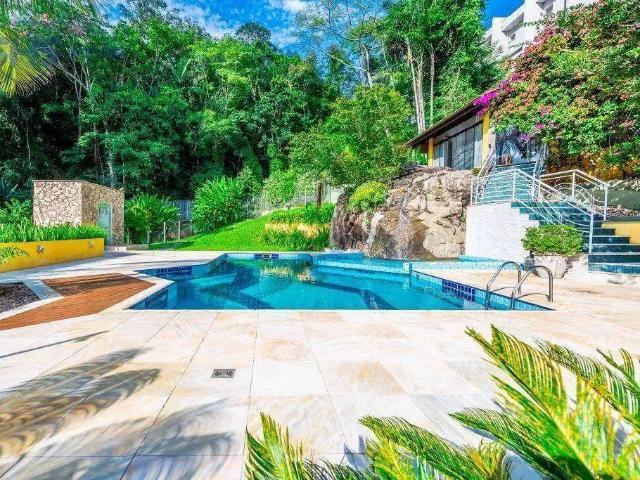 Casa / Sobrado para Venda em Blumenau/SC Escola Agrícola 6 Quartos