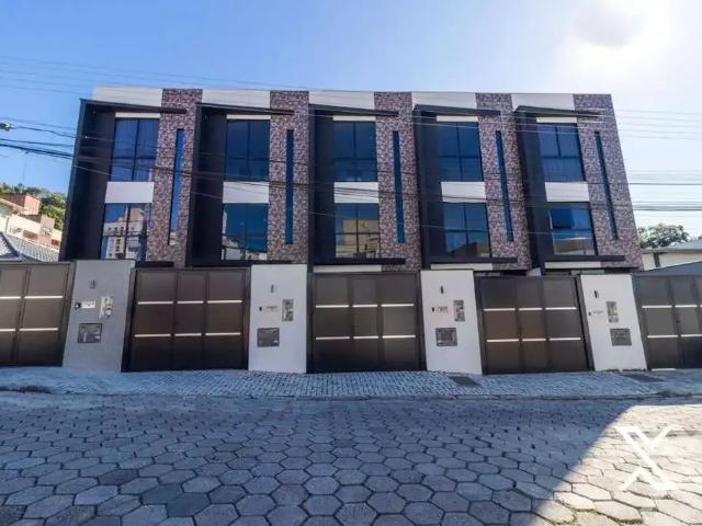 Casa / Sobrado para Venda em Blumenau/SC Escola Agrícola 2 Quartos