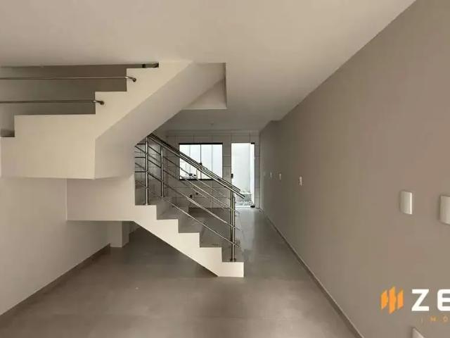 Casa / Sobrado para Venda em Blumenau/SC Escola Agrícola 2 Quartos