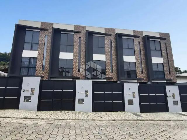 Casa / Sobrado para Venda em Blumenau/SC Escola Agrícola 2 Quartos