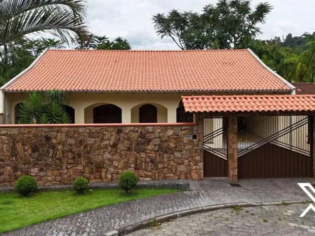 Casa / Sobrado para Venda em Blumenau/SC Escola Agrícola 3 Quartos
