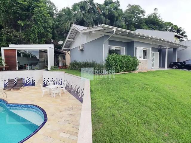 Casa / Sobrado para Venda em Blumenau/SC Escola Agrícola 3 Quartos