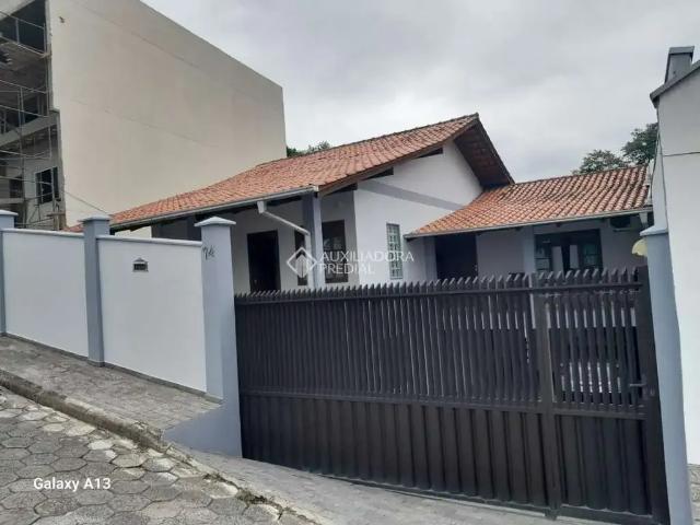 Casa / Sobrado para Venda em Blumenau/SC Fortaleza 4 Quartos