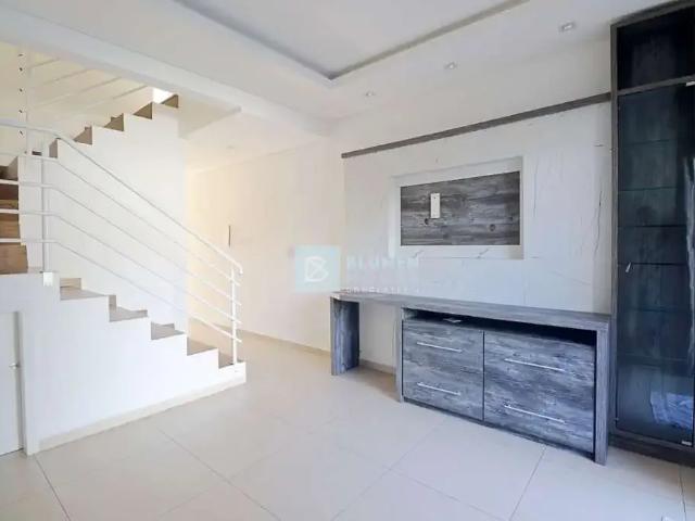 Casa / Sobrado para Venda em Blumenau/SC Fortaleza 2 Quartos