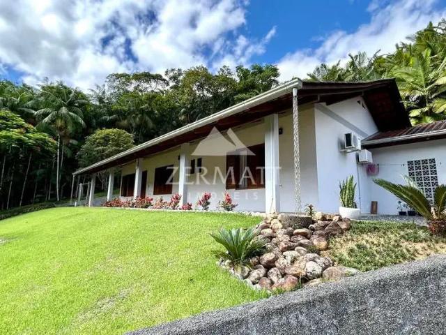 Casa / Sobrado para Venda em Blumenau/SC Fortaleza 3 Quartos