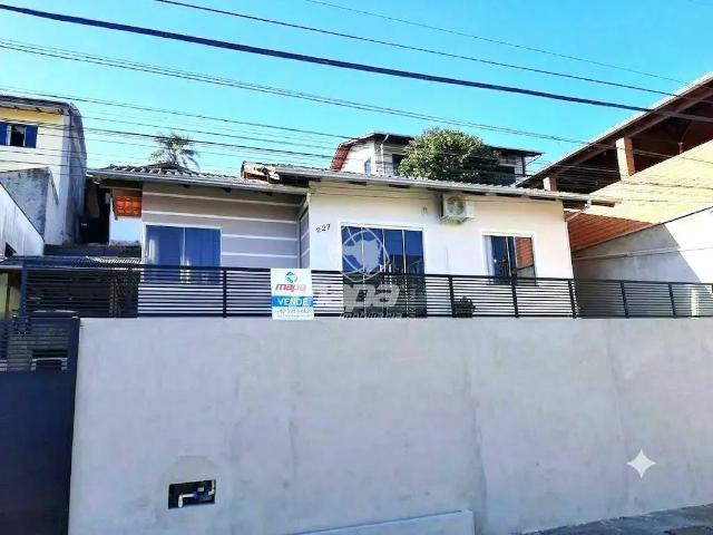 Casa / Sobrado para Venda em Blumenau/SC Fortaleza 3 Quartos