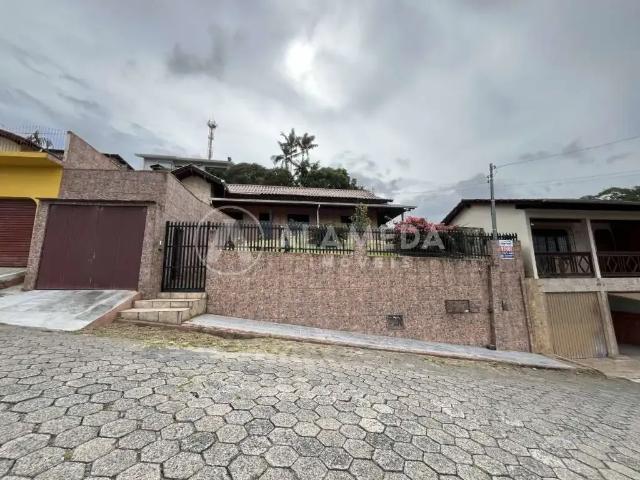 Casa / Sobrado para Venda em Blumenau/SC Fortaleza 3 Quartos