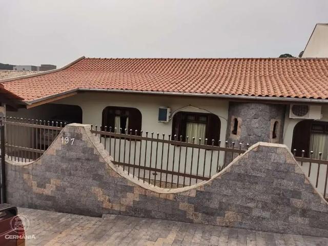 Casa / Sobrado para Venda em Blumenau/SC Fortaleza 3 Quartos