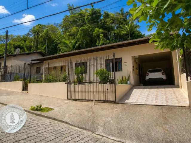 Casa / Sobrado para Venda em Blumenau/SC Fortaleza Alta 3 Quartos