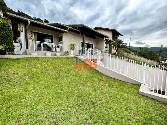 Casa / Sobrado para Venda em Blumenau/SC Garcia 3 Quartos